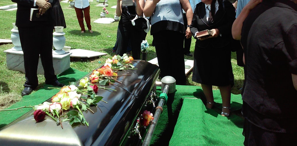 around-a-casket – Insights From Tom